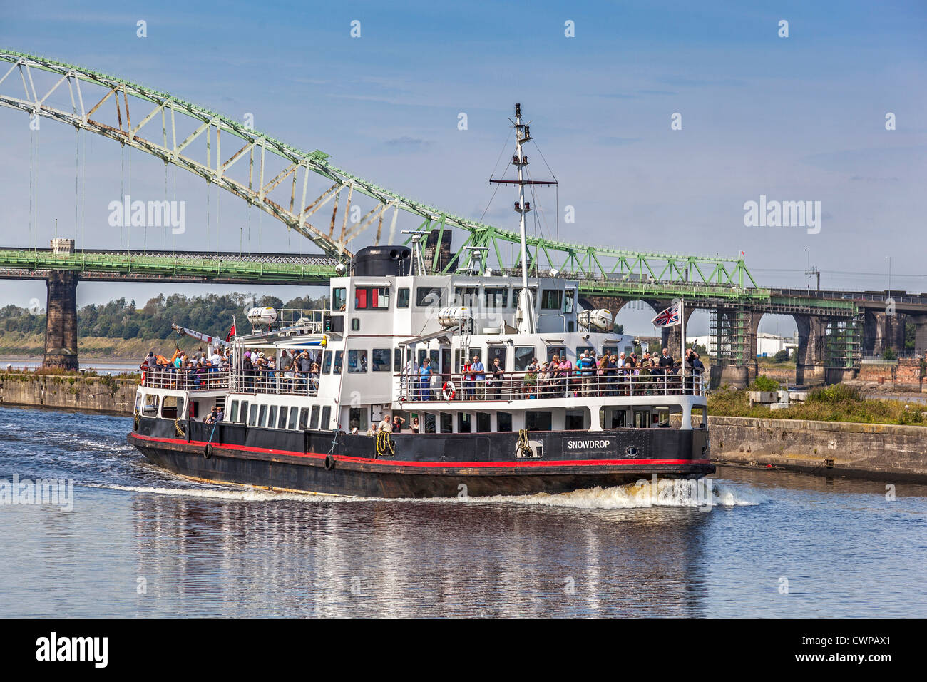 Runcorn boat hi-res stock photography and images - Alamy