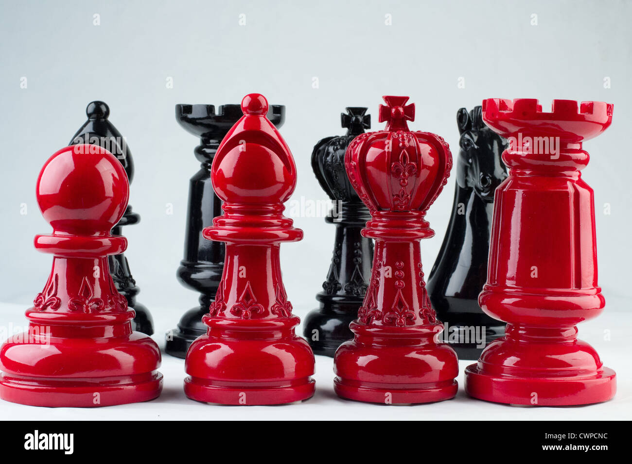 Red and black chess hi-res stock photography and images - Alamy