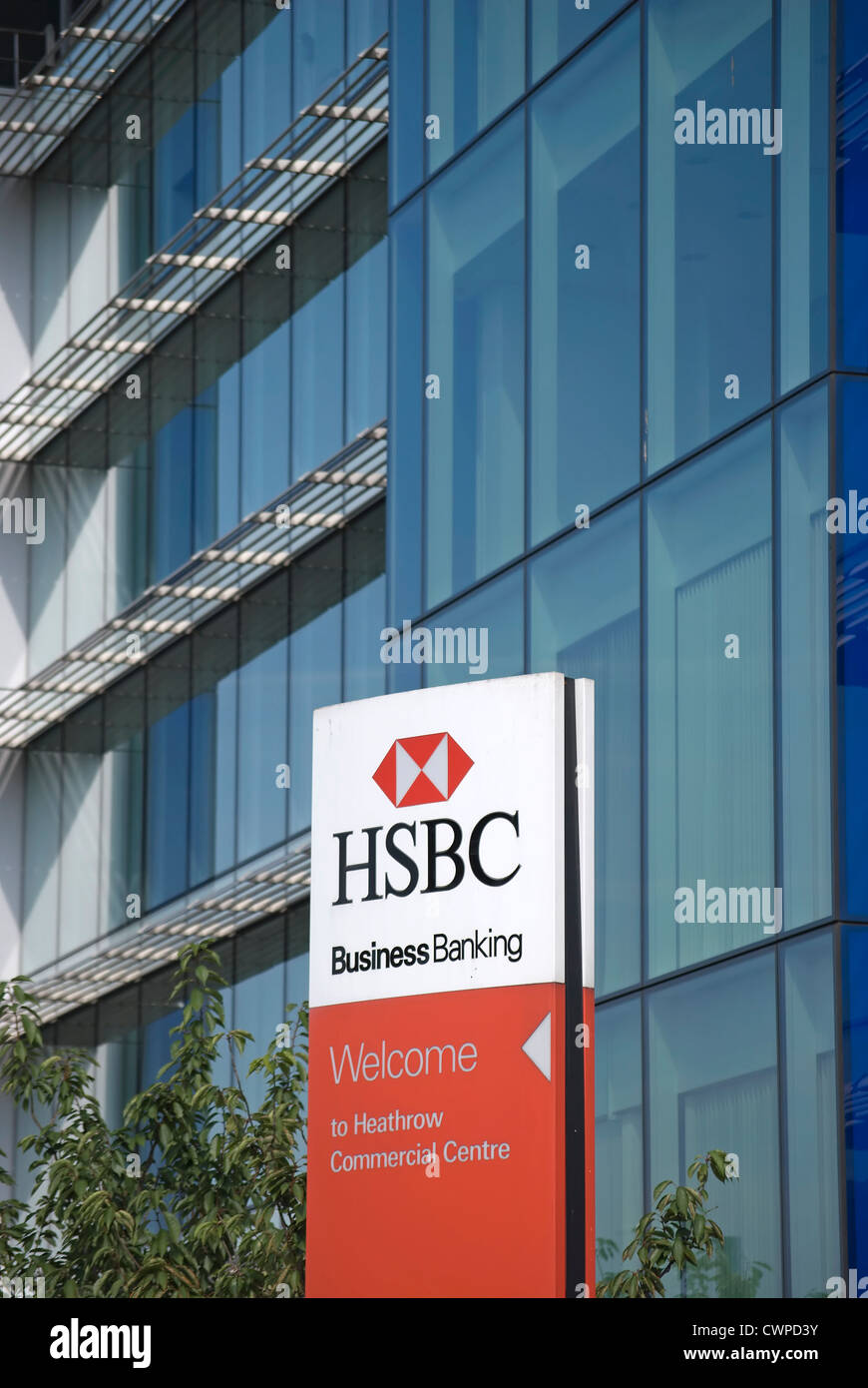 Business banking hi-res stock photography and images - Alamy