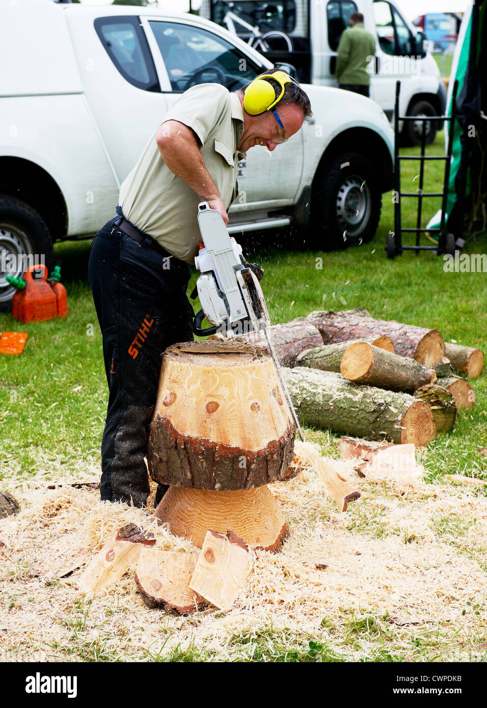 Chainsaw man power hi-res stock photography and images - Alamy