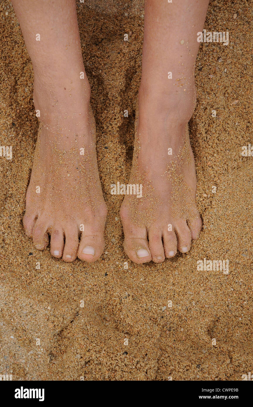 feet on the sand Stock Photo - Alamy