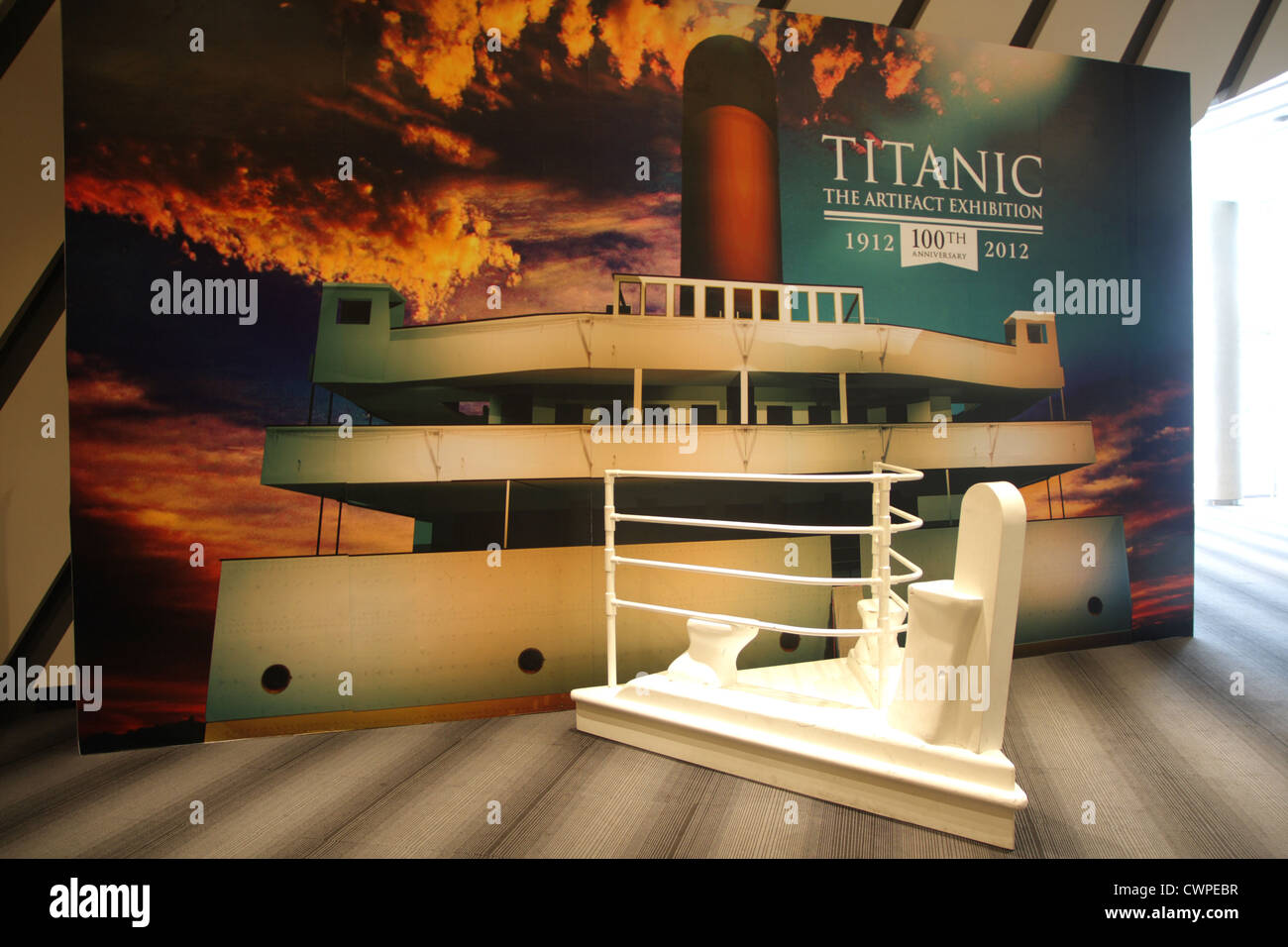 Titanic ship bow hi-res stock photography and images - Alamy