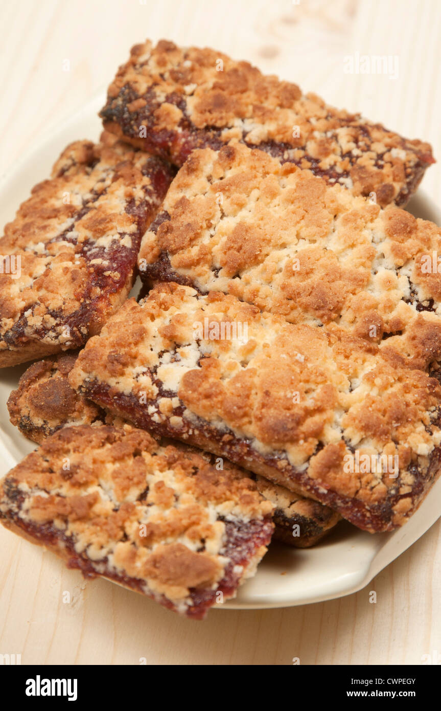 Cakes jam on dish hi-res stock photography and images - Alamy