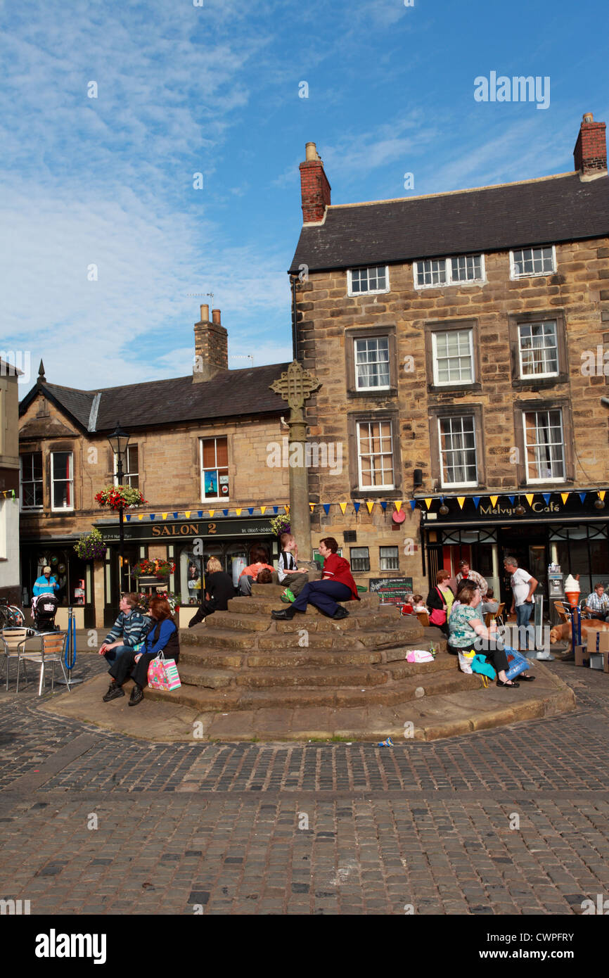 Alnwick town centre hi-res stock photography and images - Alamy