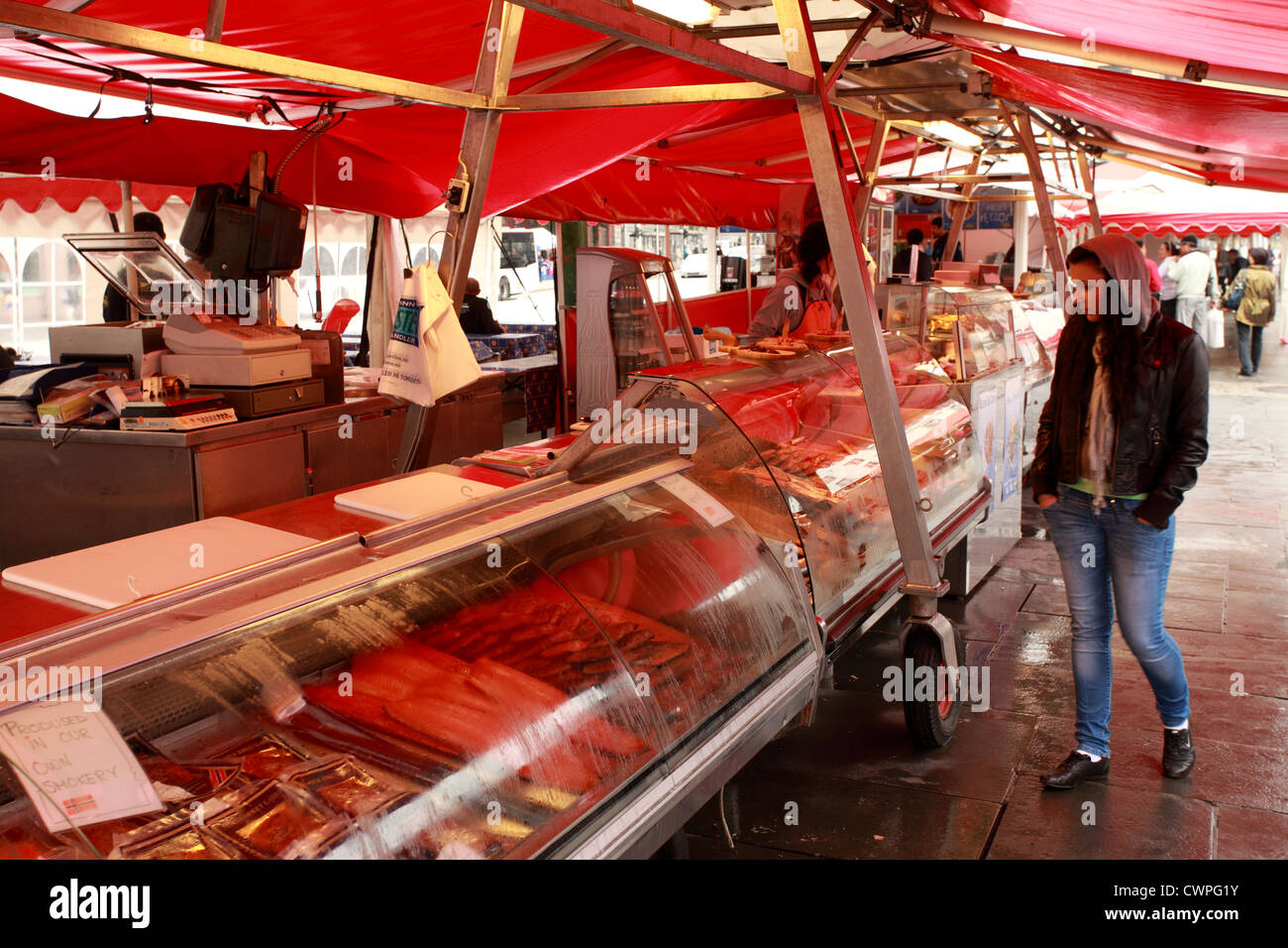 Fish market in the Norwegian coastal town of Bergen, Norway Stock Photo ...