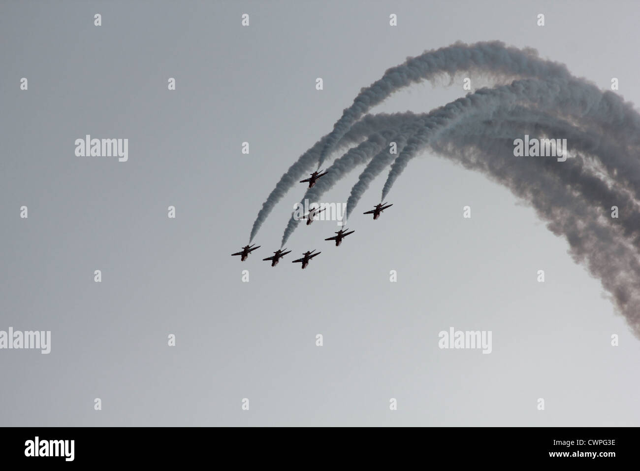 Red arrows smoke hi-res stock photography and images - Alamy