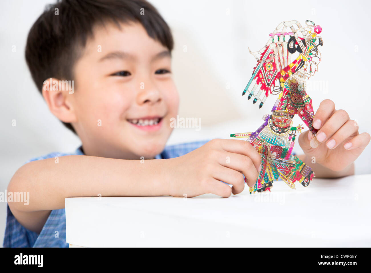 Shadow puppet and children hi-res stock photography and images - Alamy