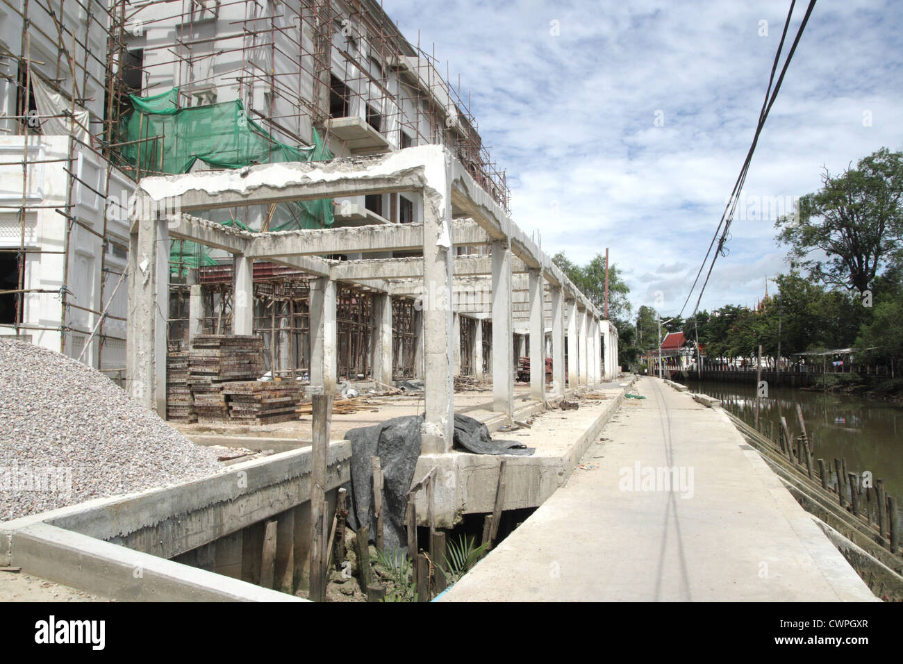 New luxury hotel construction site on Amphawa floating market Stock ...