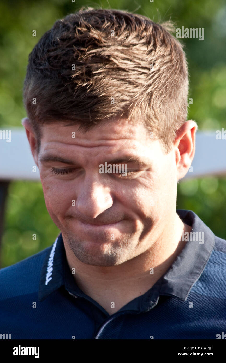 Steven gerrard liverpool hi-res stock photography and images - Alamy