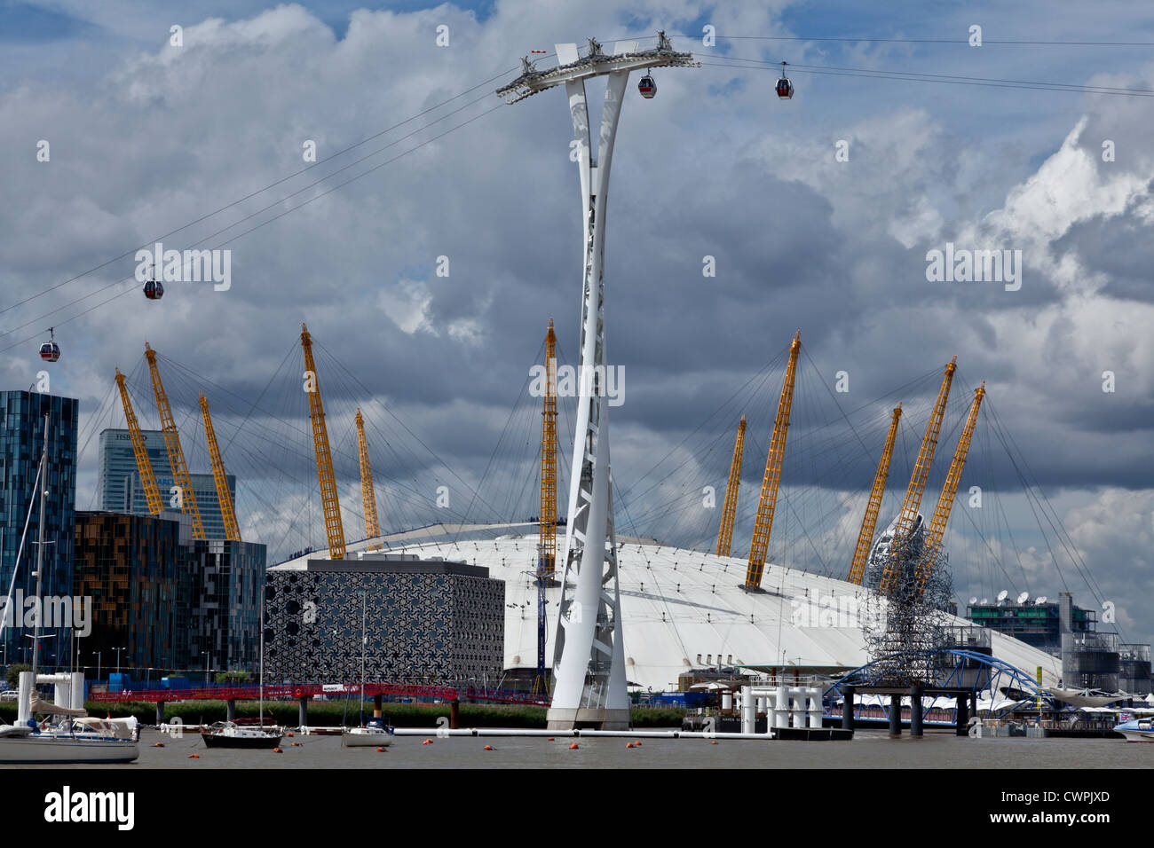 Emirates Airline Cable Car Crossing and 02 Arena Building at Greenwich ...