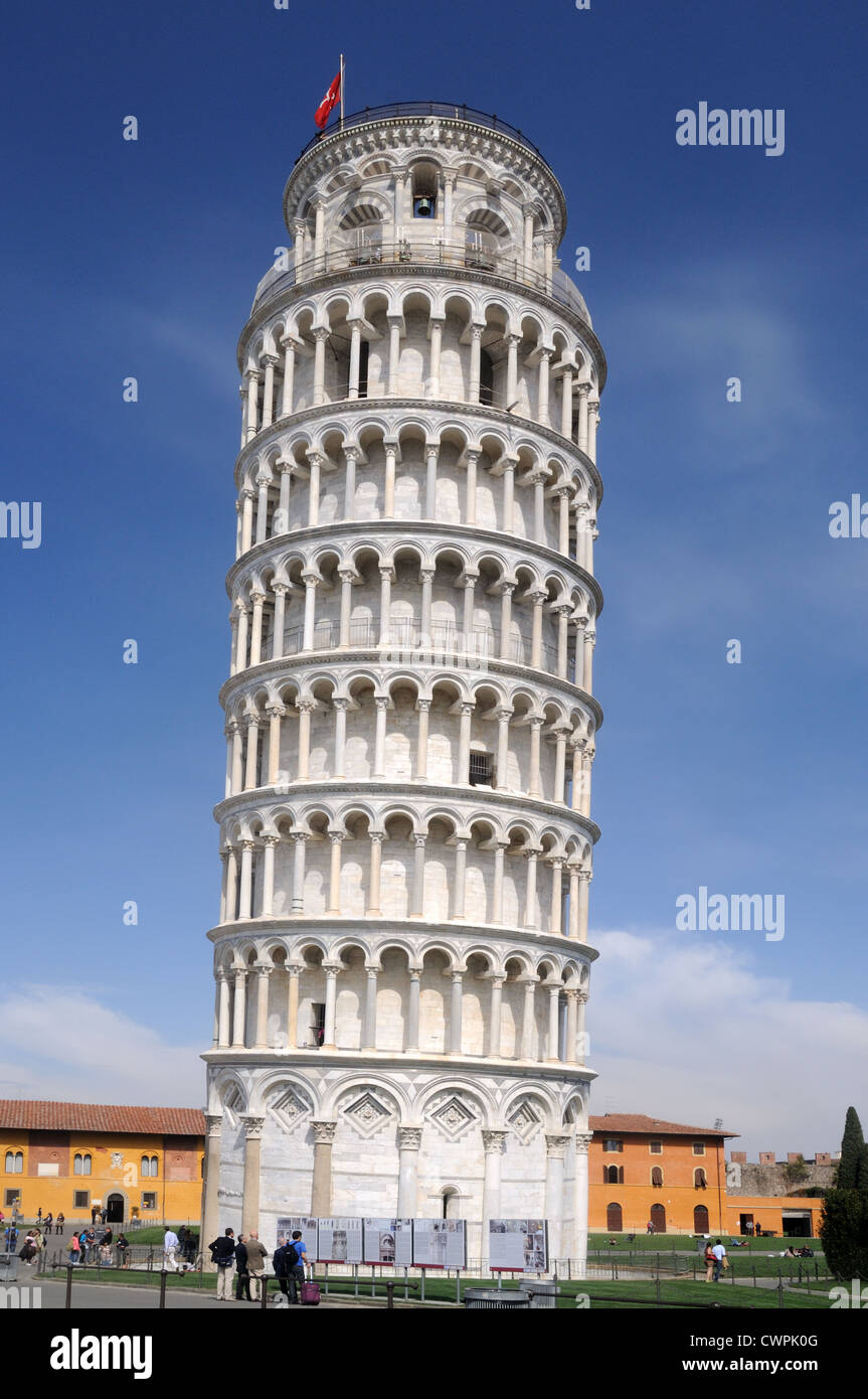 The campanile of Pisa Cathedral - the famous 'Leaning Tower' - in Pisa ...