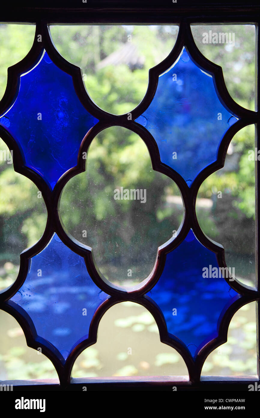 Chinese Garden Window Stock Photos & Chinese Garden Window Stock Images ...
