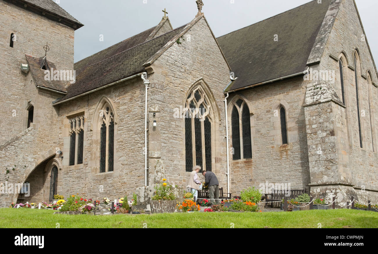 Kington church hi-res stock photography and images - Alamy