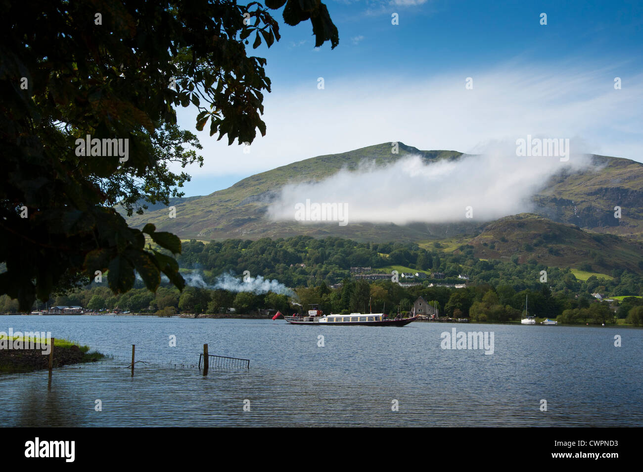The gondola steam yacht hi-res stock photography and images - Alamy
