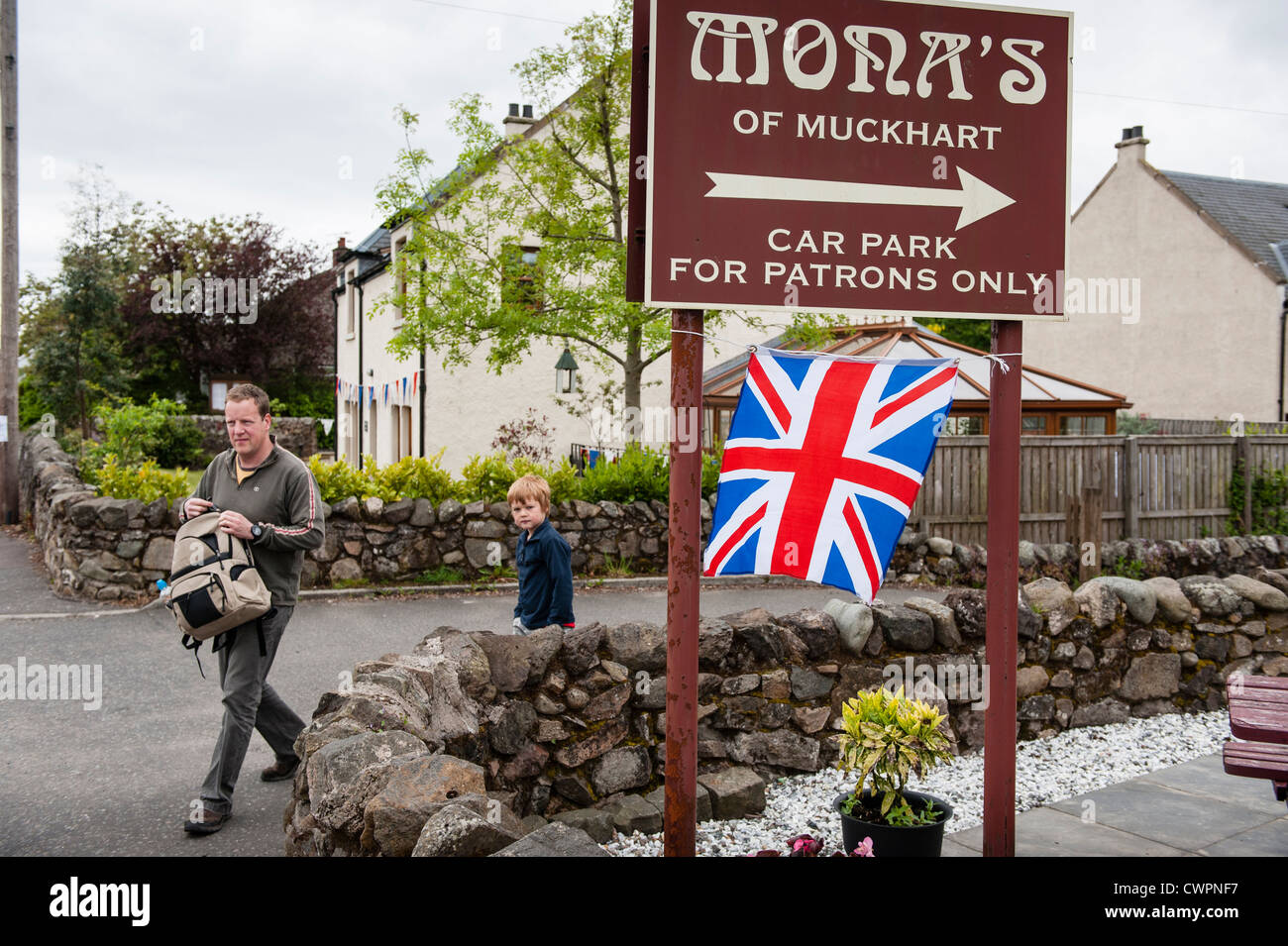 Pool of muckhart hi-res stock photography and images - Alamy