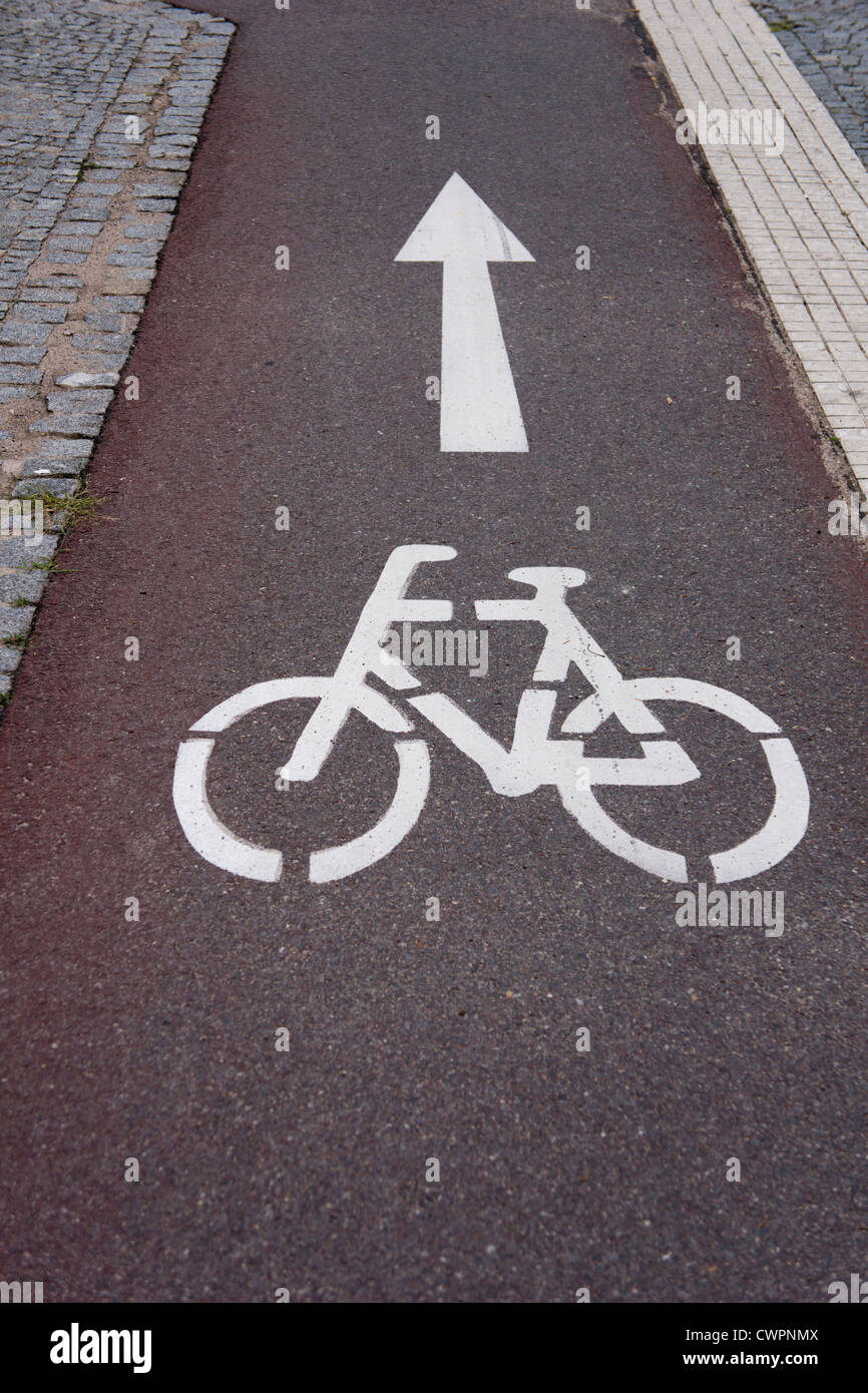 bicycle path with sign Stock Photo - Alamy