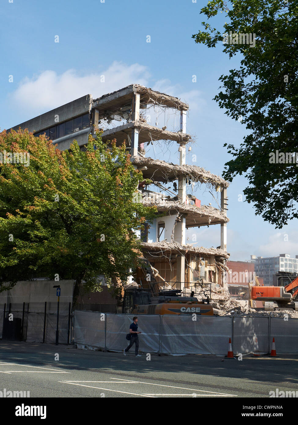 Bbc manchester new broadcasting house hi-res stock photography and ...