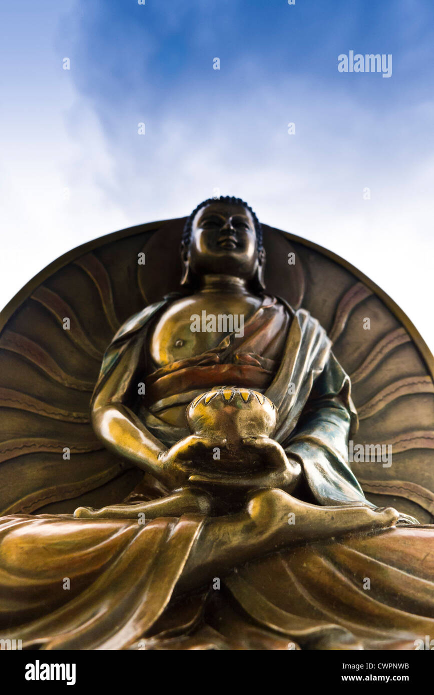 Shaka statue hi-res stock photography and images - Alamy