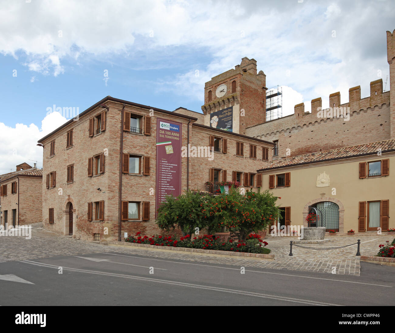 Gradara castle hi-res stock photography and images - Alamy