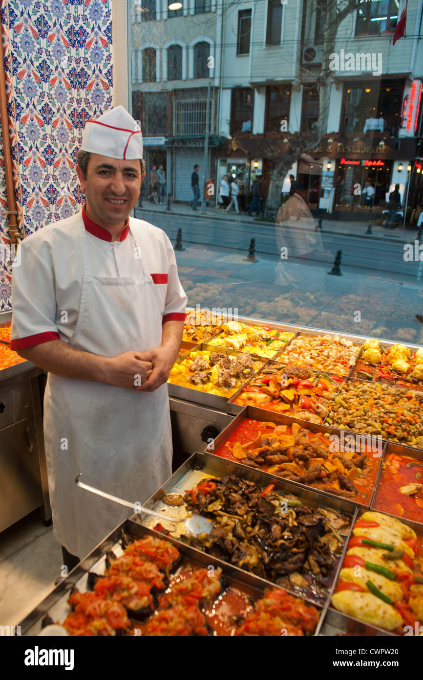 Türkei, Istanbul, Sultanahmet, Divan Yolu, Baran Restaurant Stock Photo ...