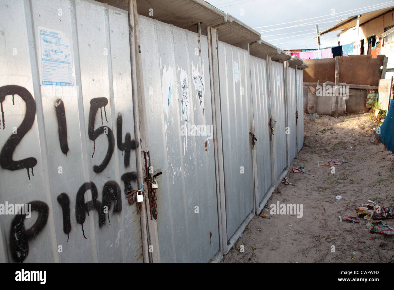 Informal settlement south africa hi-res stock photography and images ...
