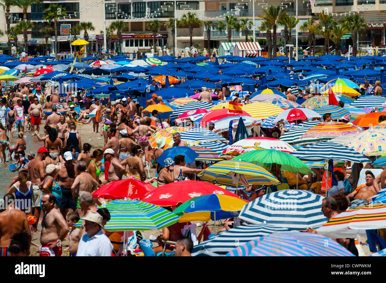 Crowded beach benidorm High Resolution Stock Photography and Images - Alamy