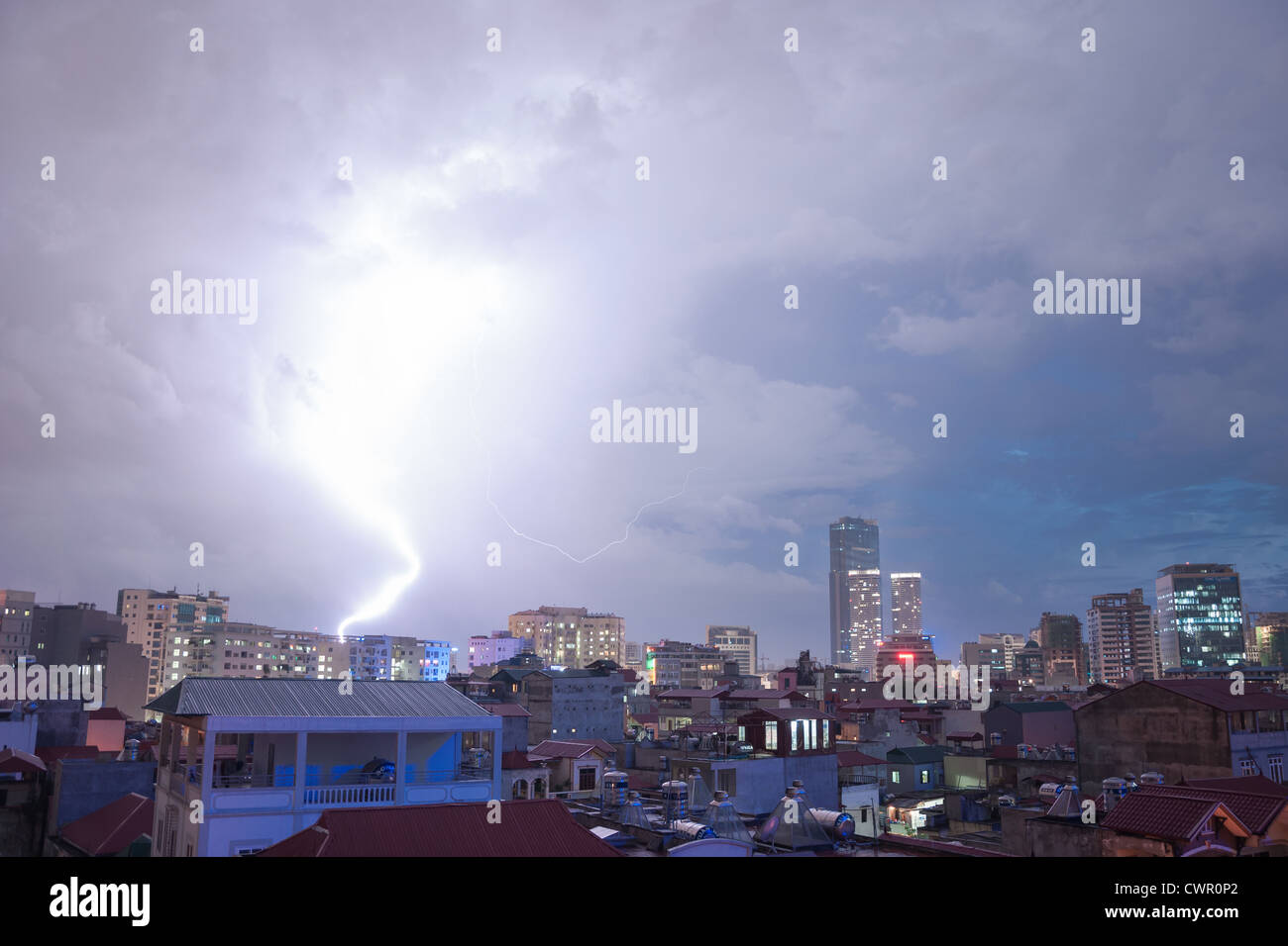 Lightning stroke hi-res stock photography and images - Alamy