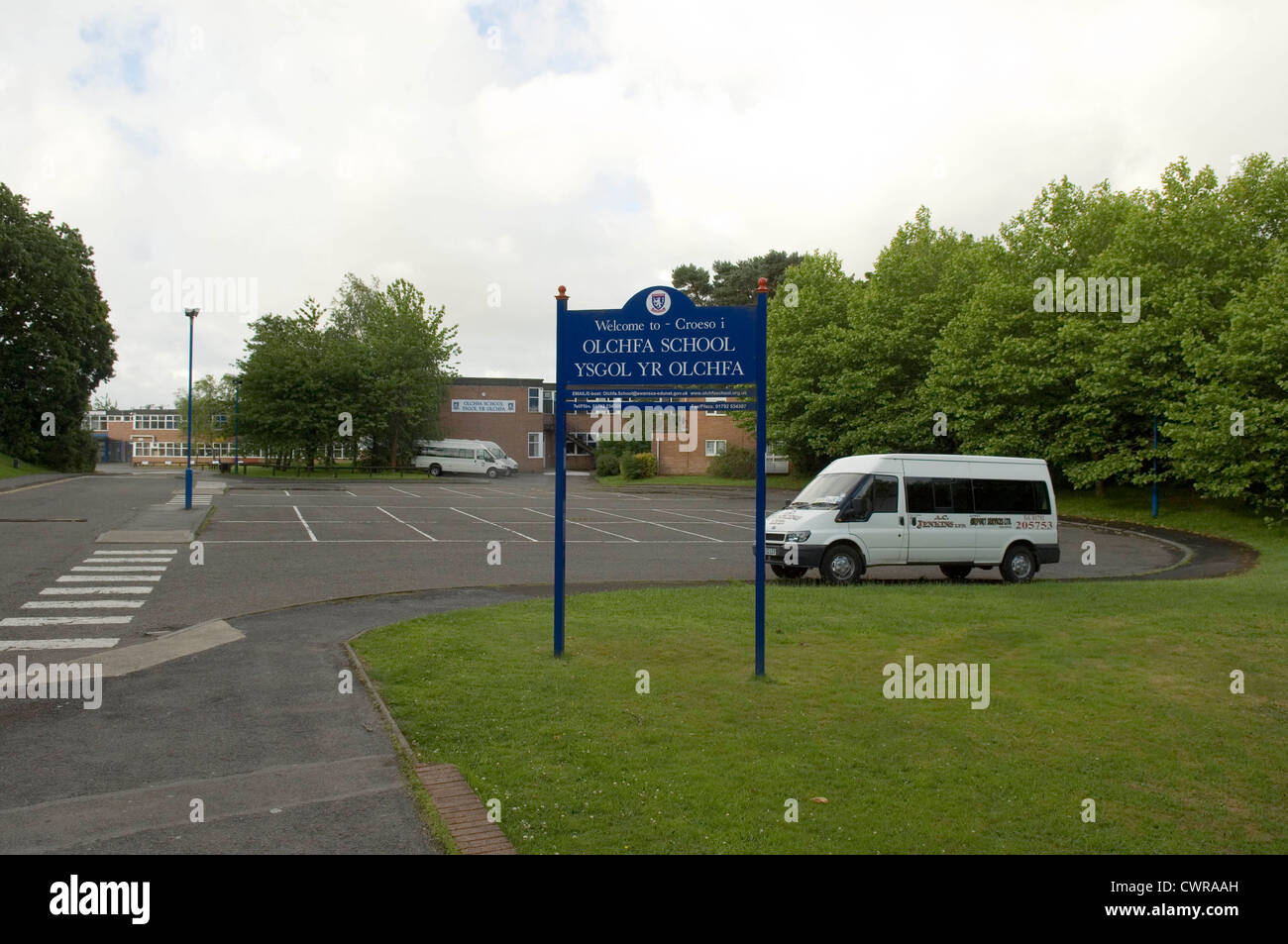 Paralympic swimmer ellie simmonds hi-res stock photography and images ...