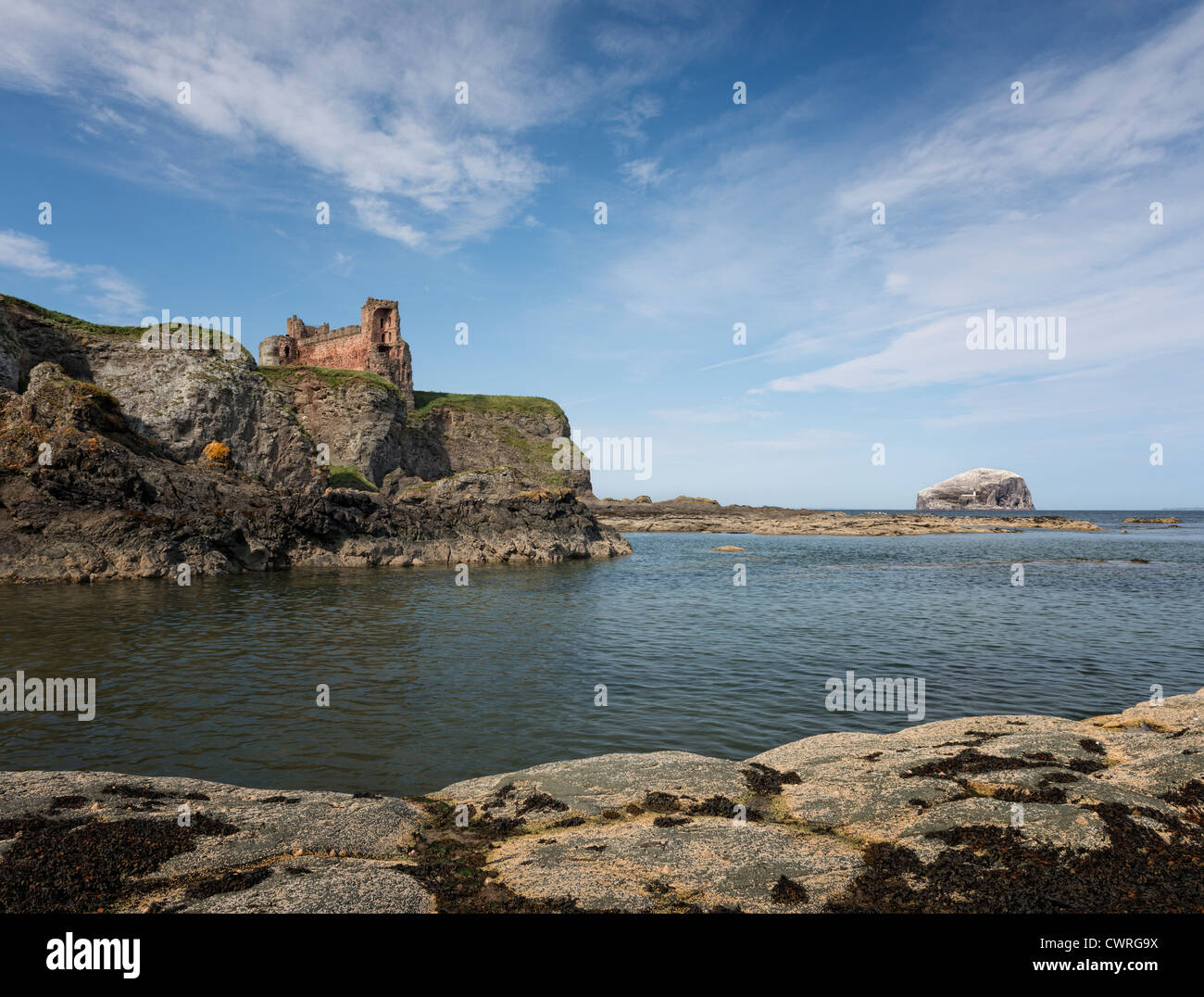 Tantallon castle hi-res stock photography and images - Alamy