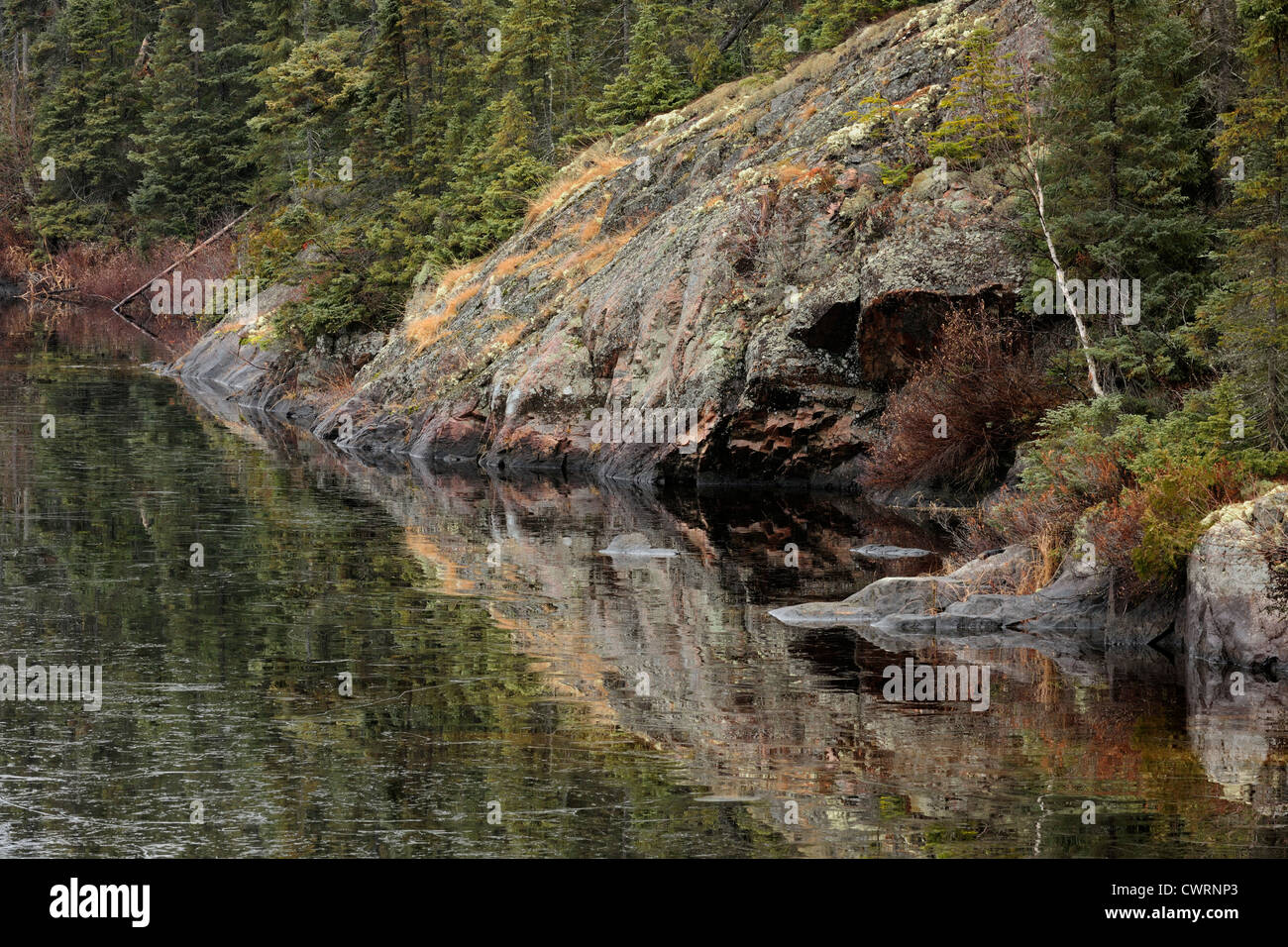 Frozen small lakes hi-res stock photography and images - Alamy