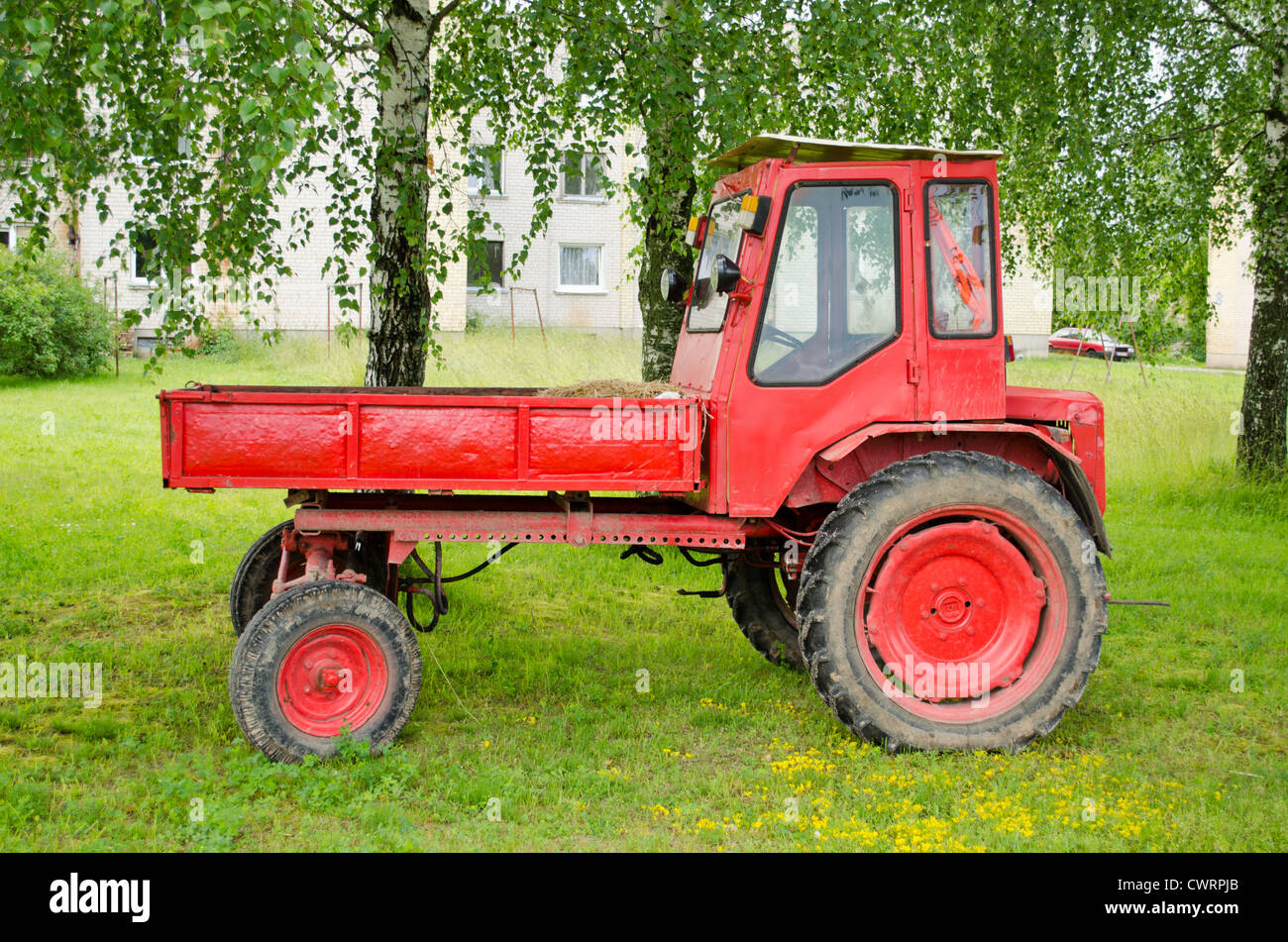 Retro tractor hi-res stock photography and images - Alamy