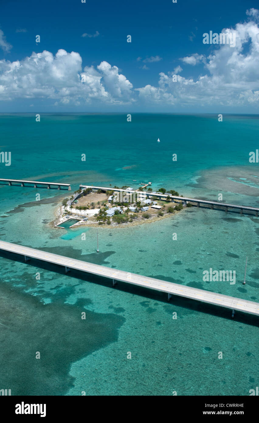 Aerial over seven mile bridge hi-res stock photography and images - Alamy