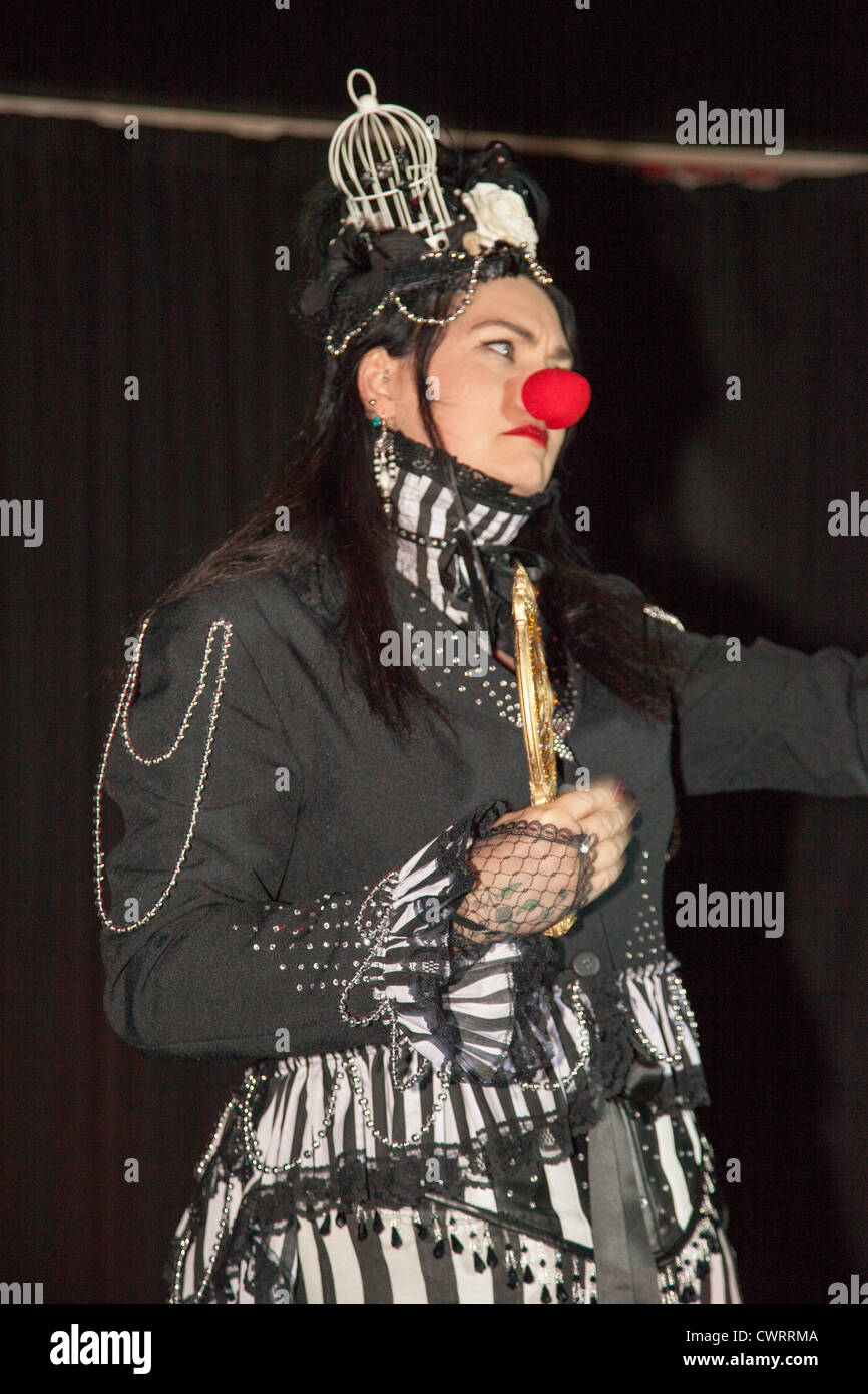 Raven Noir at "Secrets of the Boudoir Burlesque Returns to the Circus ...