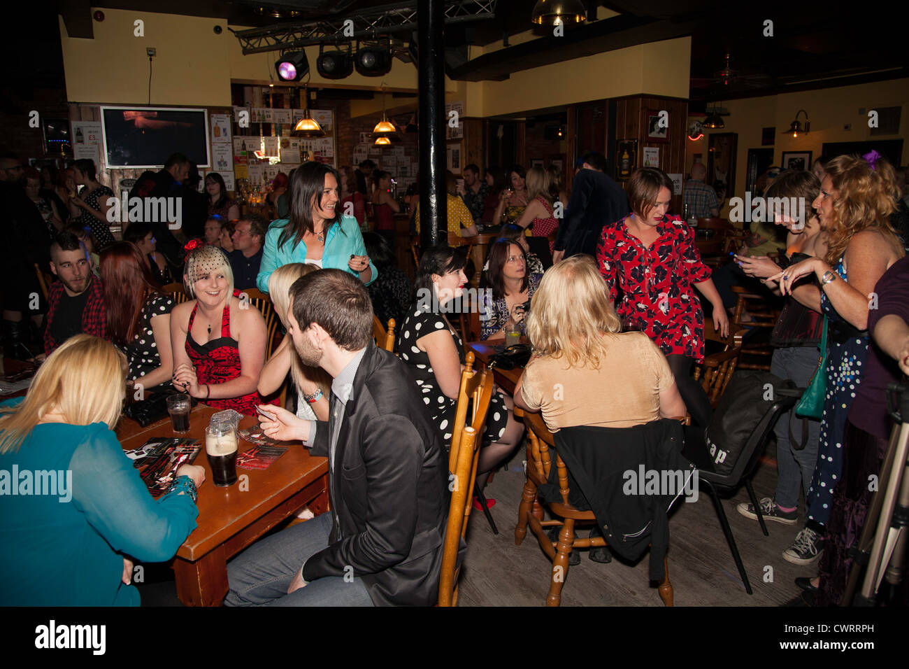 Striptease show hi-res stock photography and images - Alamy