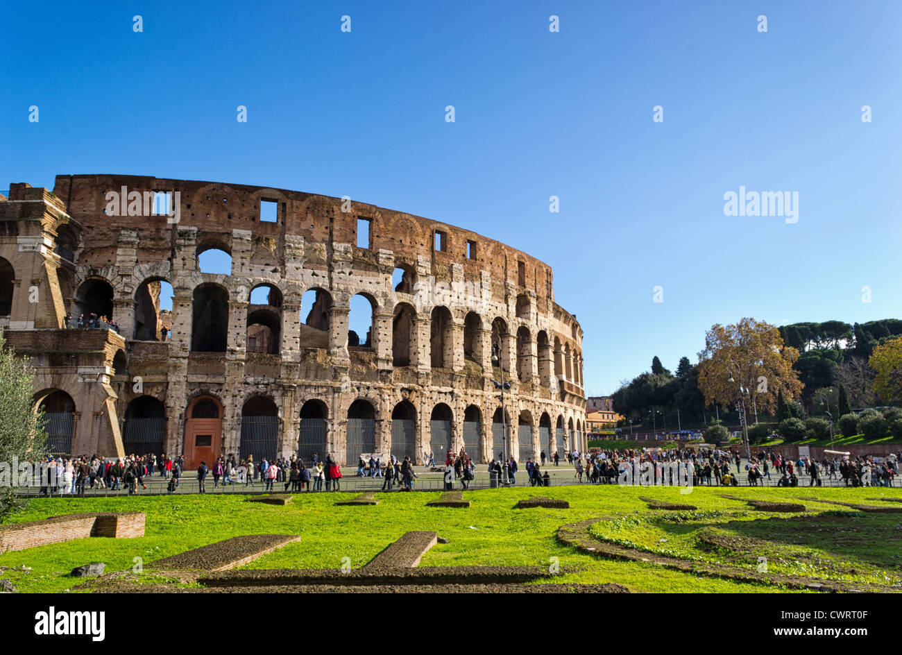 Crowd at Colosseum Stock Photo - Alamy