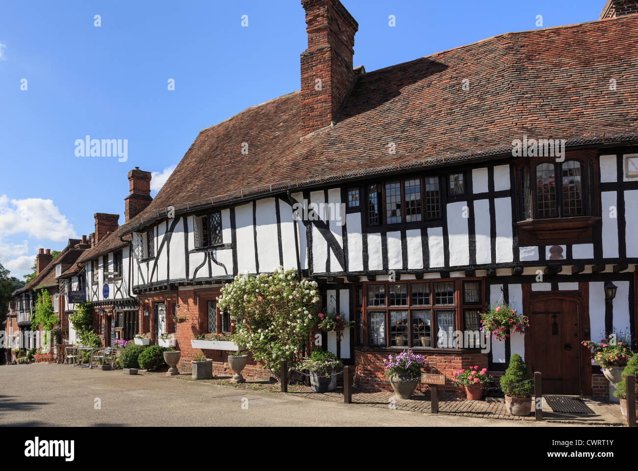 Tudor village kent hi-res stock photography and images - Alamy