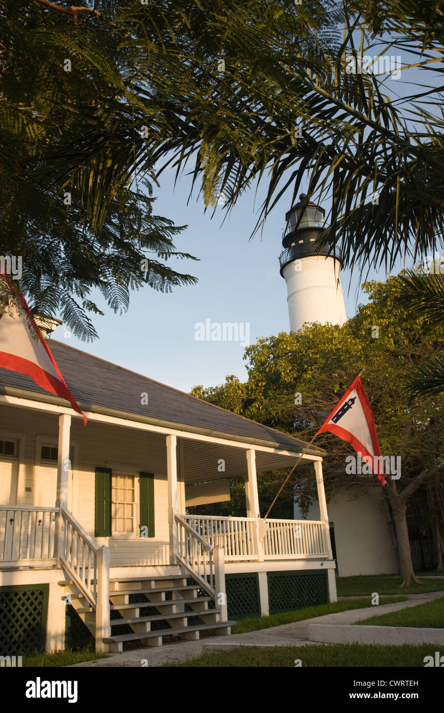 KEEPERS QUARTERS AND LIGHTHOUSE KEY WEST OLD TOWN HISTORIC DISTRICT ...