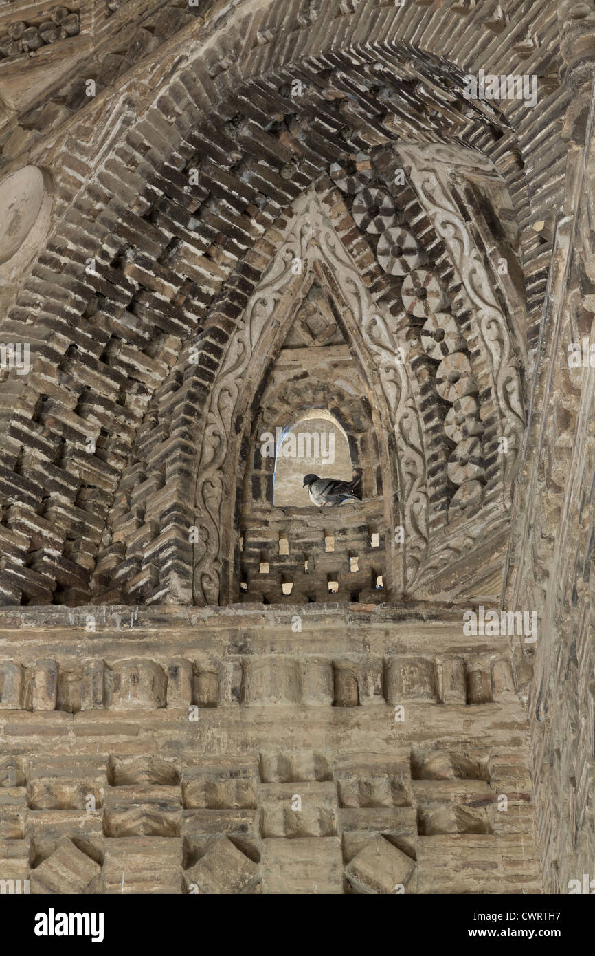 Arch islamic arch inside hi-res stock photography and images - Alamy