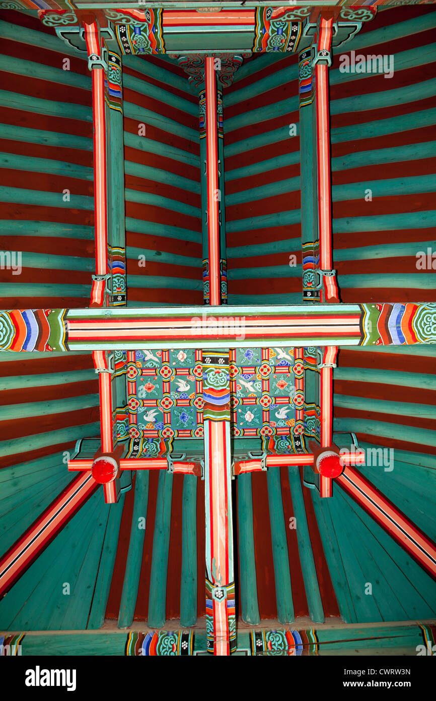 The traditional Korean design of the ceiling inside a pavilion Stock ...
