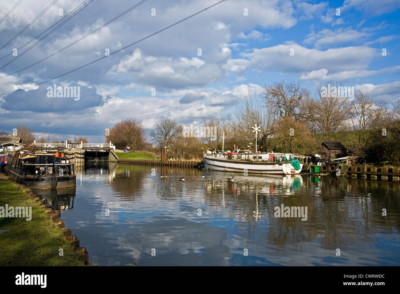Canal boats on the River Lee naivgation canal Stock Photo - Alamy