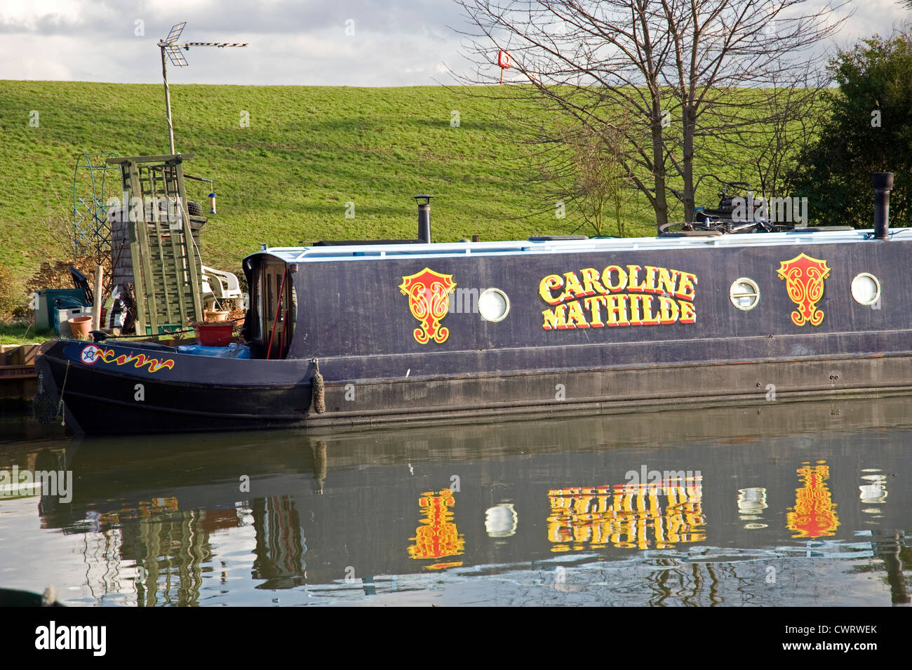 Canal boats on the River Lee naivgation canal Stock Photo - Alamy