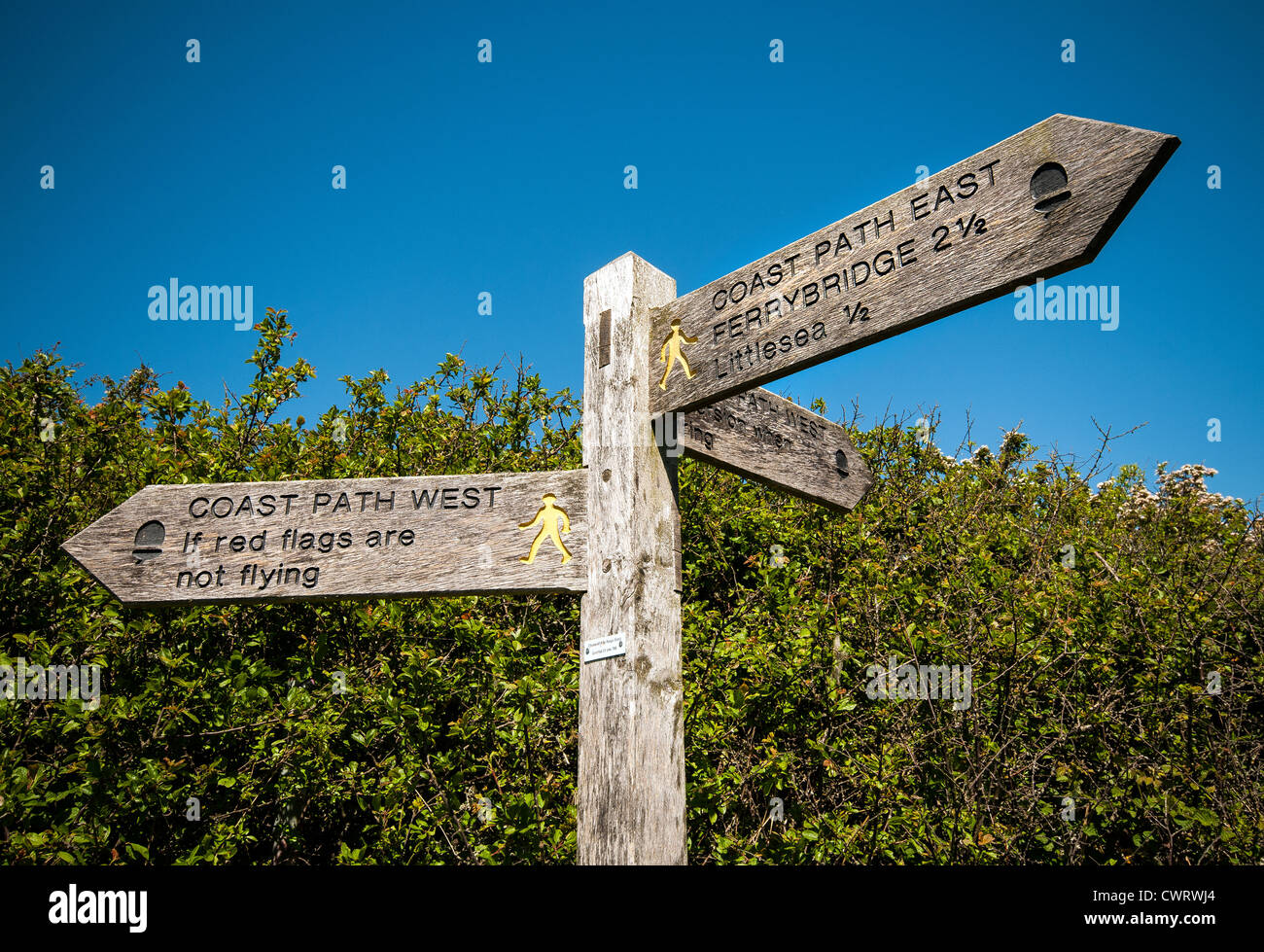 Wooden coastal path sign in Dorset Stock Photo - Alamy