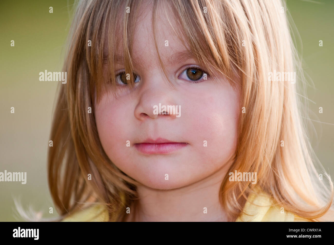 Human child hi-res stock photography and images - Alamy