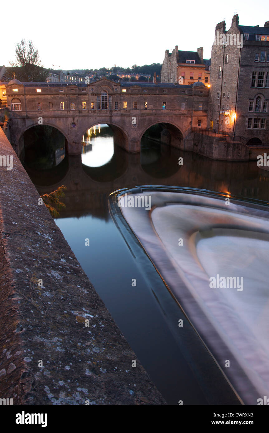 The Georgian architecture of Pulteney Bridge, designed by Robert Adam ...