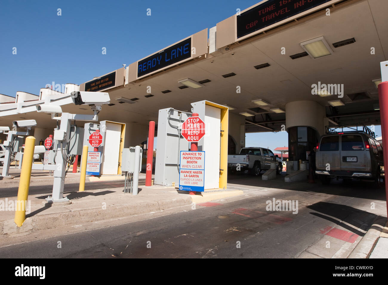 Bilingual sings in English and Spanish with information at the Laredo ...