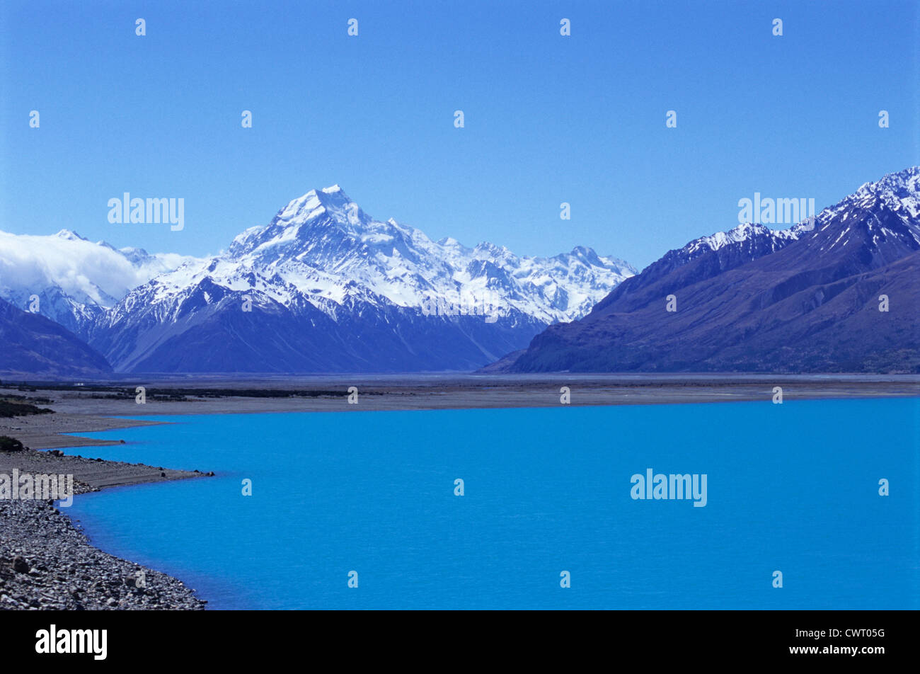 Mount Cook and Lake Pukaki, South Island, New Zealand Stock Photo - Alamy