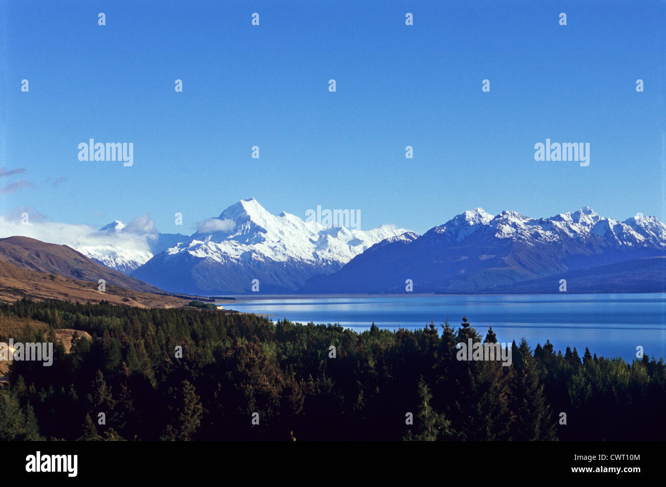 Mt cook lake pukaki hi-res stock photography and images - Alamy