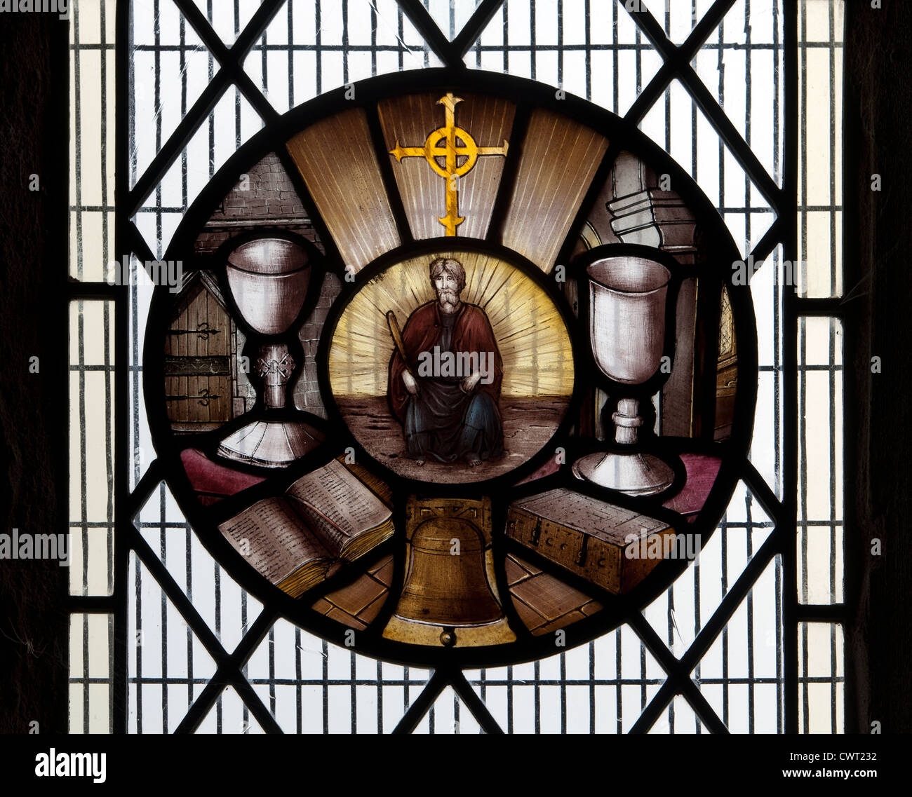 Stained glass roundel hi-res stock photography and images - Alamy
