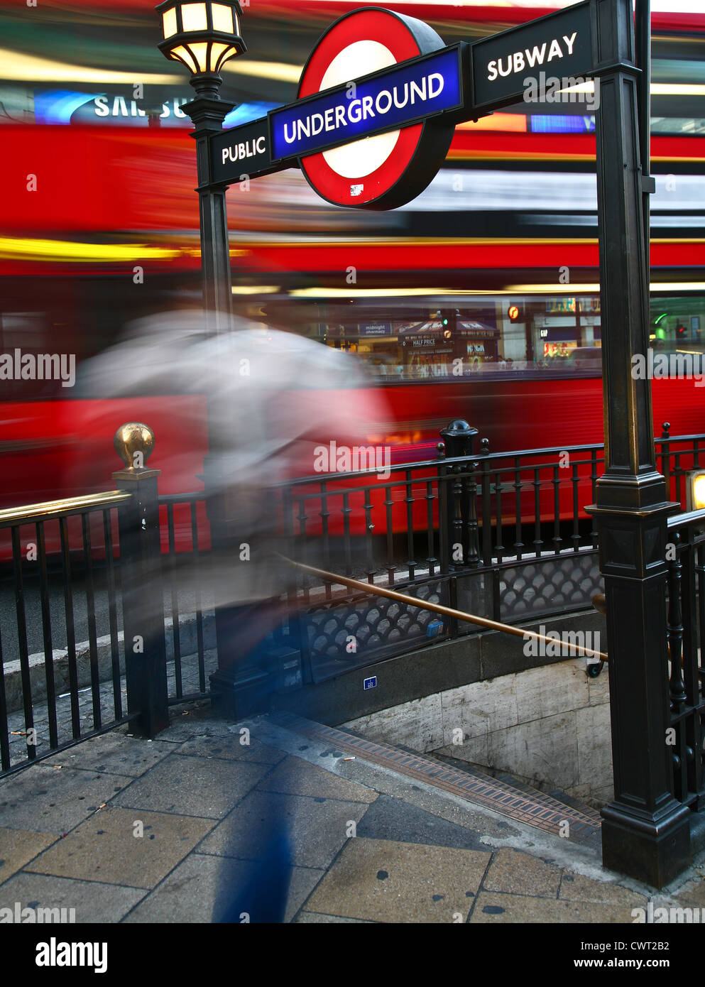 Metro bus uk hi-res stock photography and images - Alamy