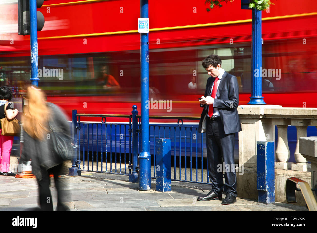 Crowded bus uk hi-res stock photography and images - Alamy